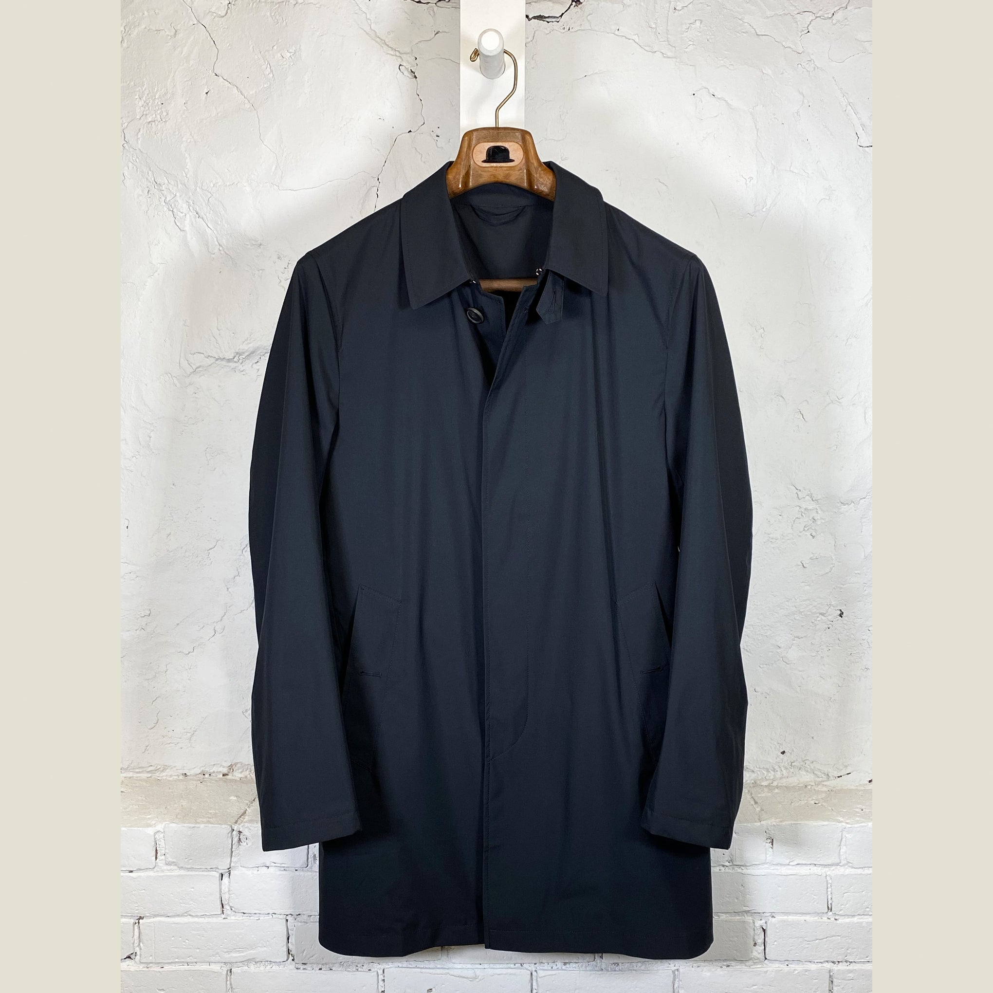 MANTO Packable Jacket – David Wood Clothiers